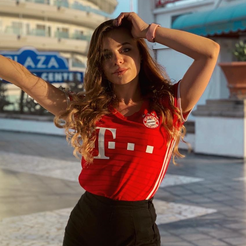 Bayern Munich Girl Fans