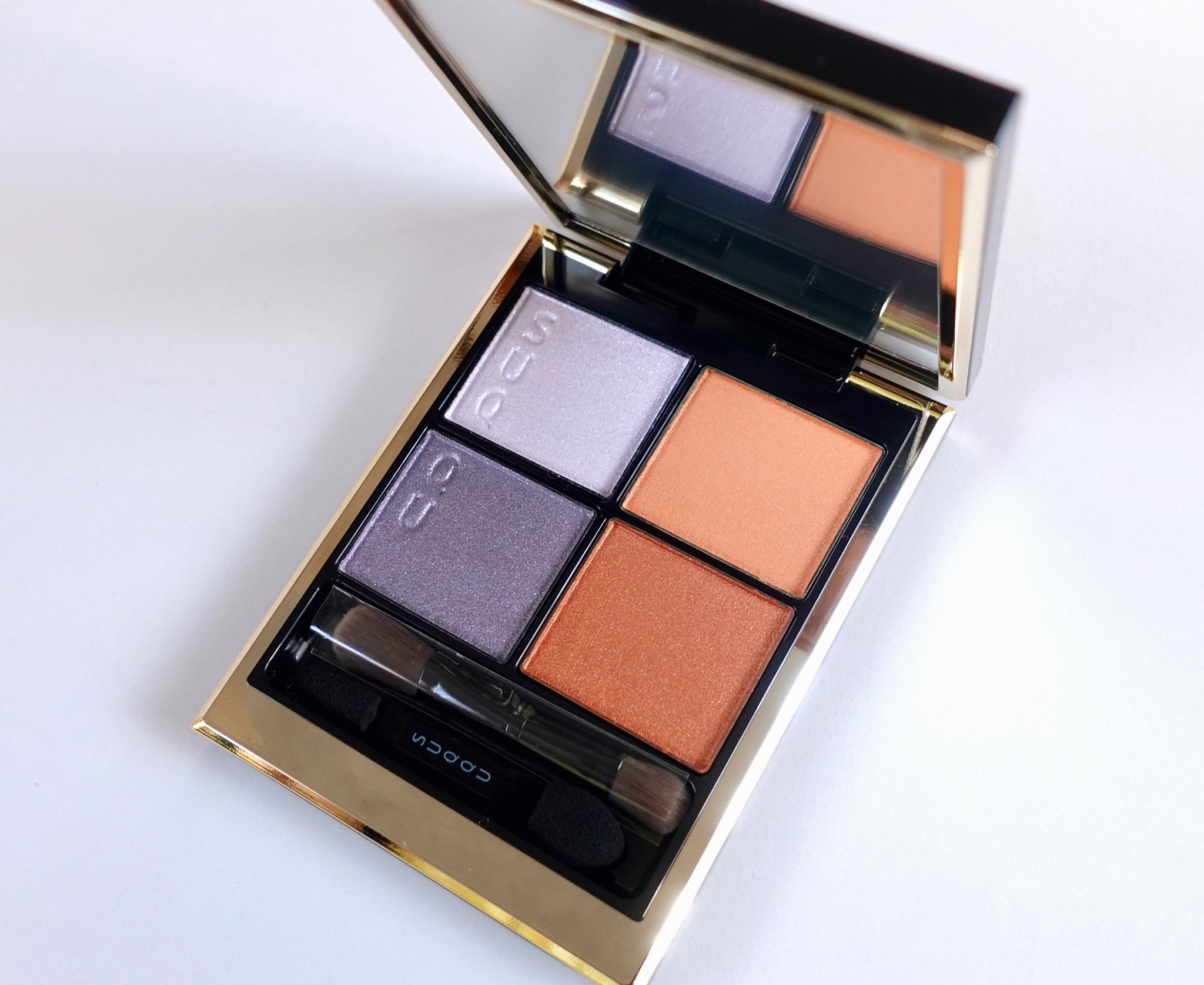 SUQQU～アイシャドウ～ / Twitter