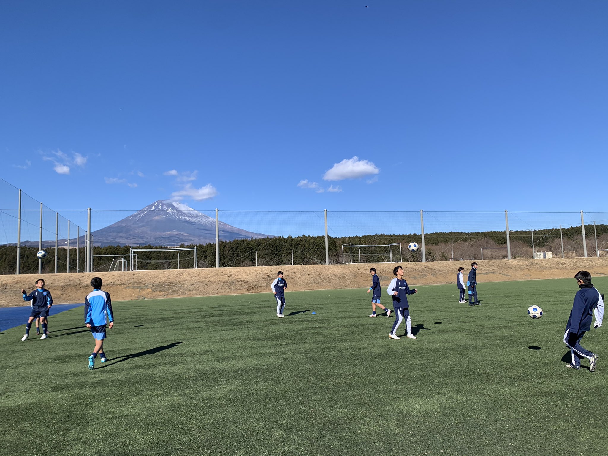 横浜FC鶴見ジュニアユース on Twitter: "[U-13フェルボール交流戦結果] vs FC.FERVOR 1-1 vs FCブリンカール安城 3-1 対戦して頂いたチームの皆さま、ご ...