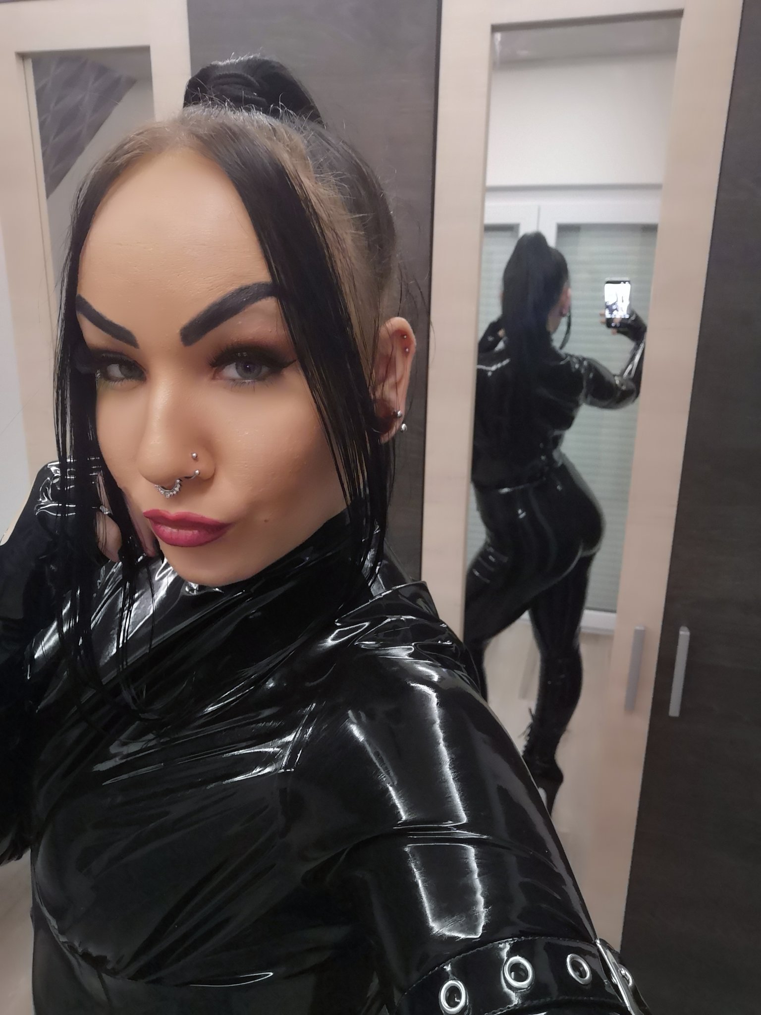 TW Pornstars - 👑Miss Shiny Queen 👑. Twitter. I know, you like it...😉 #retweet @RetweetBitch2 ...