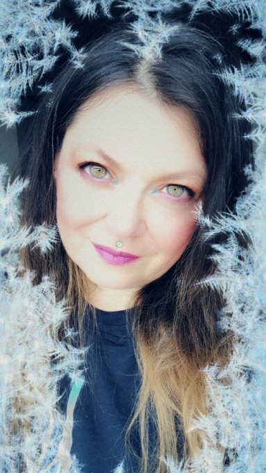 TW Pornstars - 🐝ellie🐝bees Have Knees. Pictures and videos from Twitter.