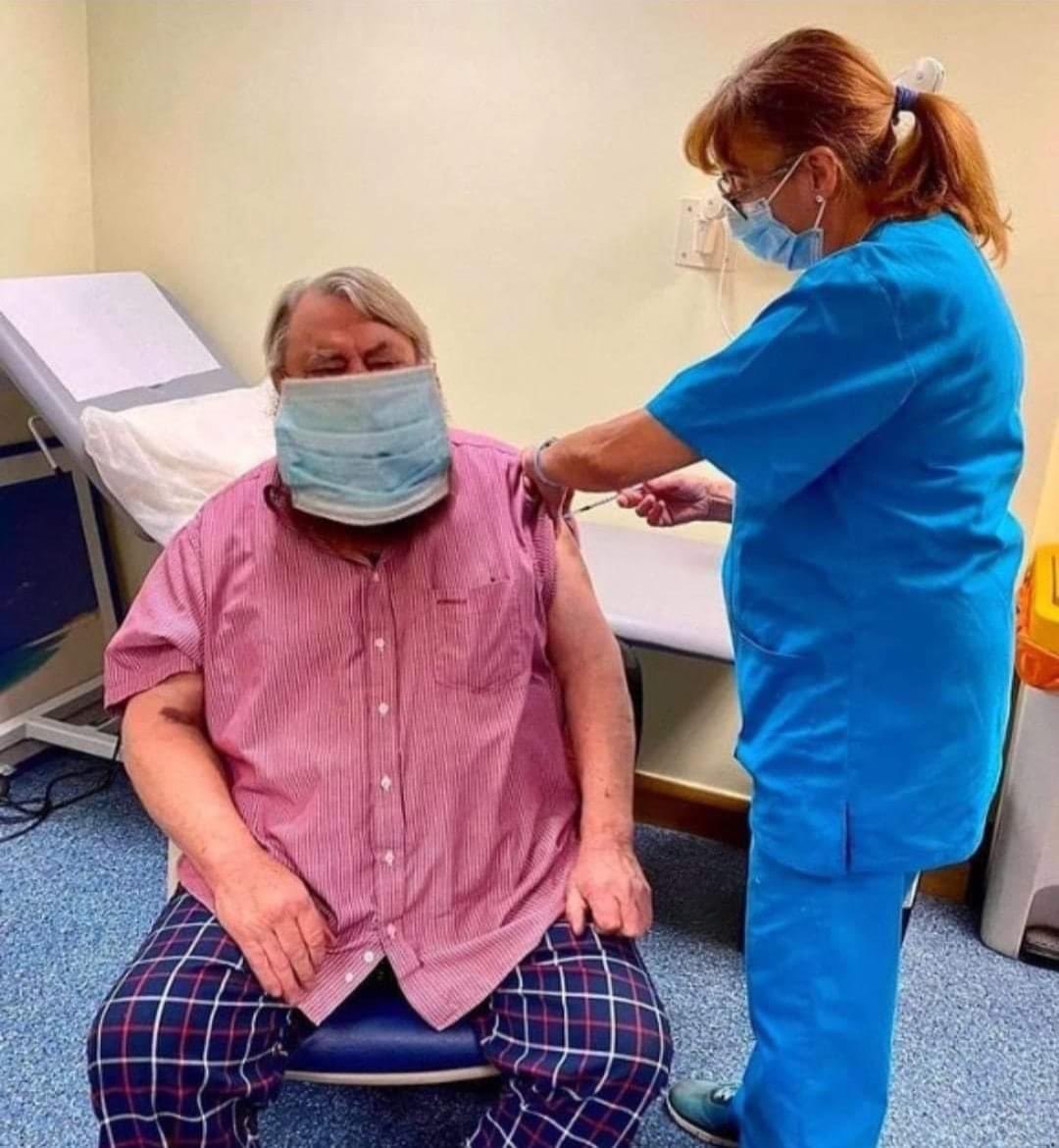 Brian Blessed Laughing