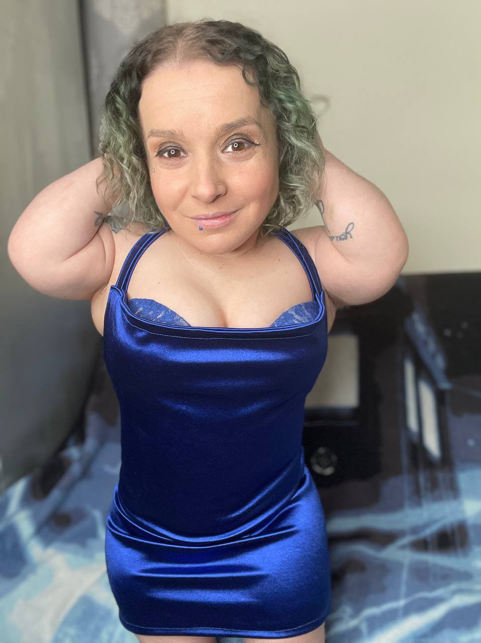 Tw Pornstars Sassee Cassee Twitter Just Got That Verified Blue Badge On Instagram Follow Me