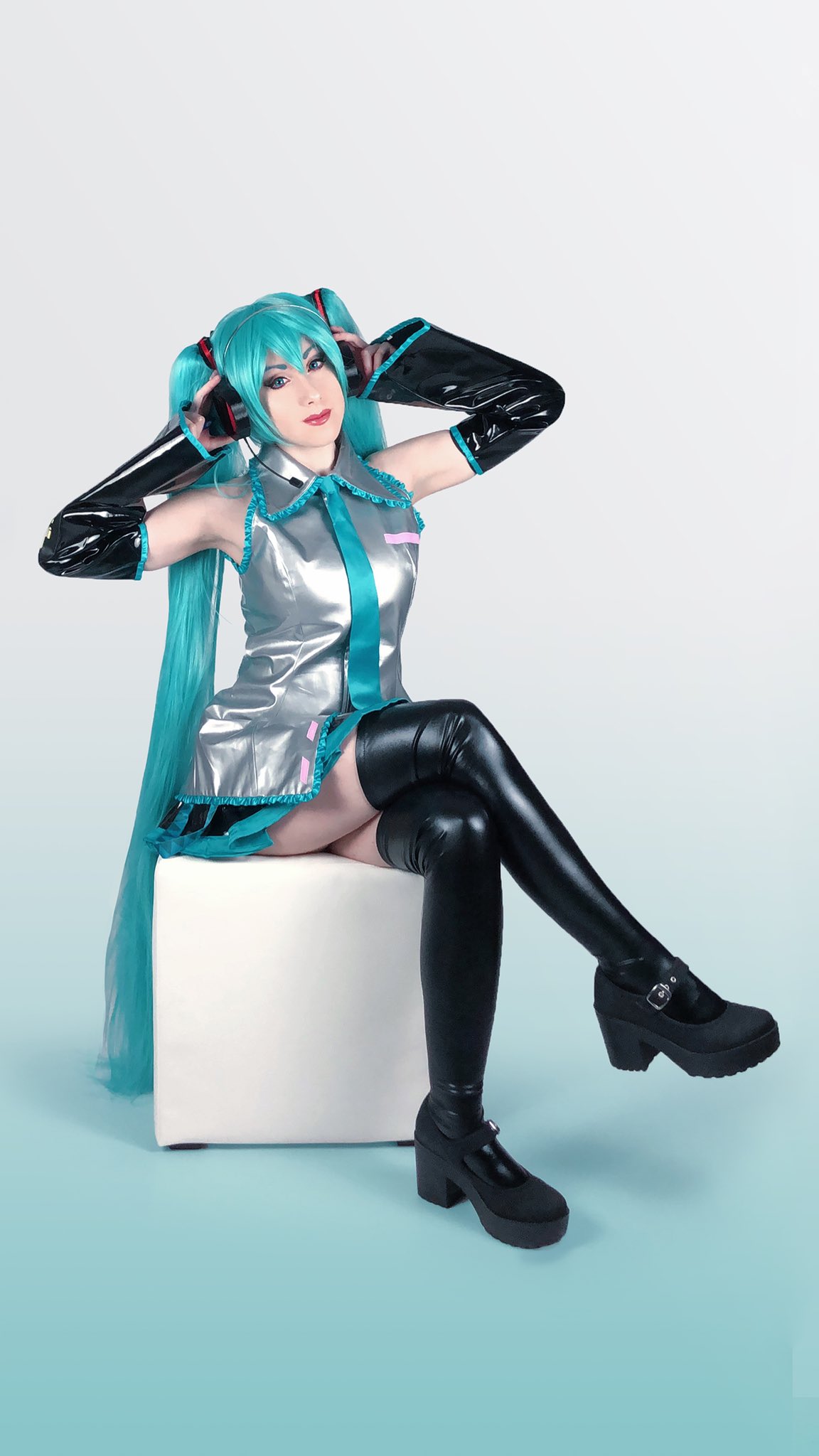 Hatsune Miku Append Cosplay