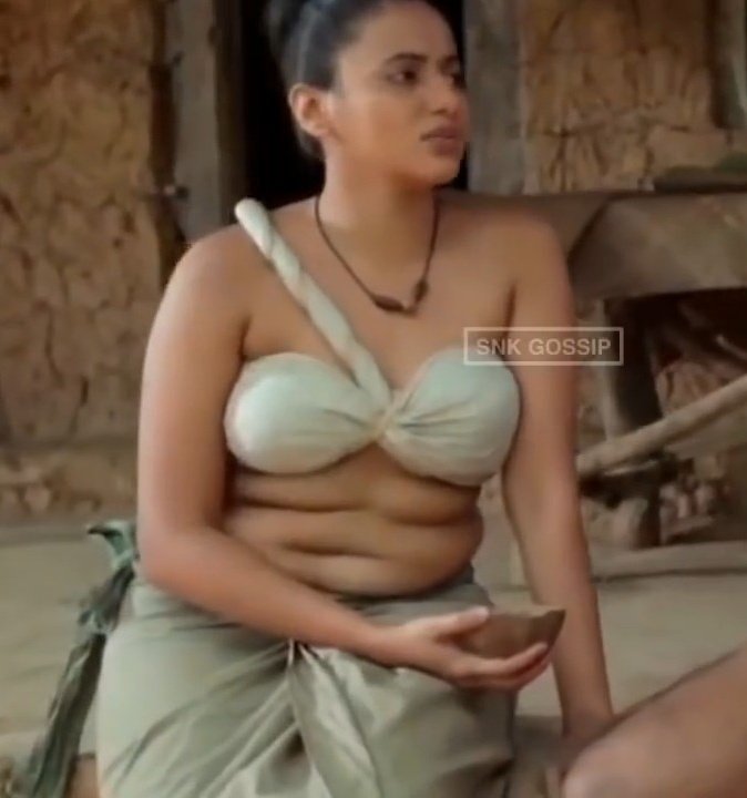 Udari Warnakulasuriya Hot Bikini