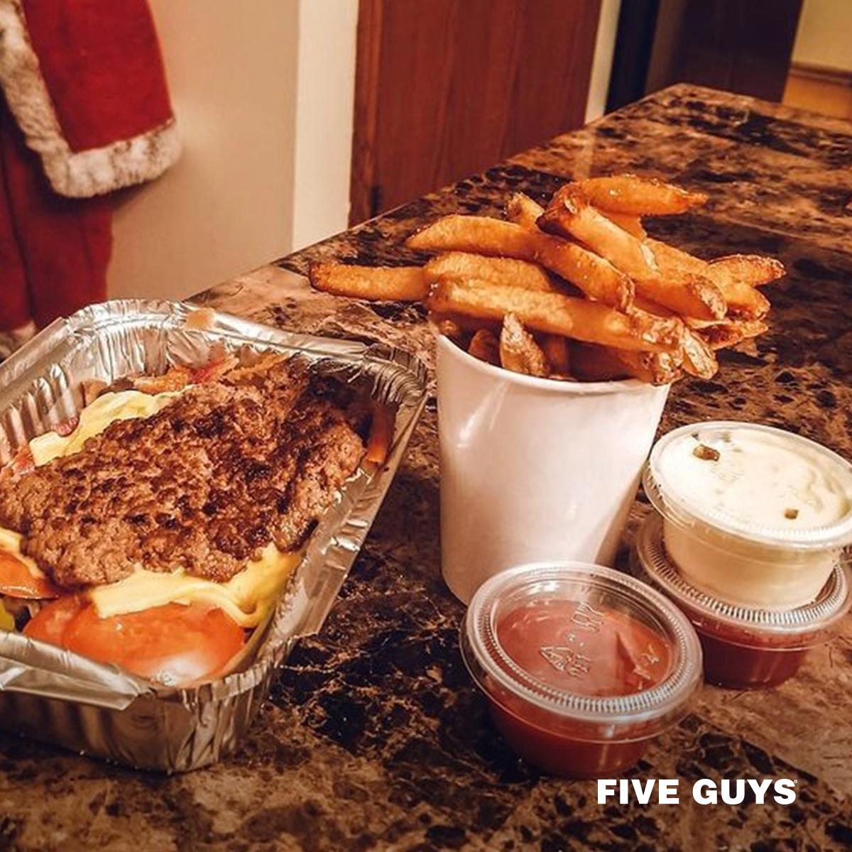 Five Guys Wien : Veggie Sandwich Im Five Guys Burger Restaurant In Aix ...