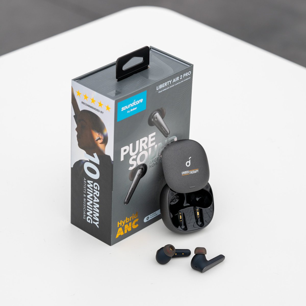 Unbox Therapy (UnboxTherapy) - Tweets on iEmoji.com