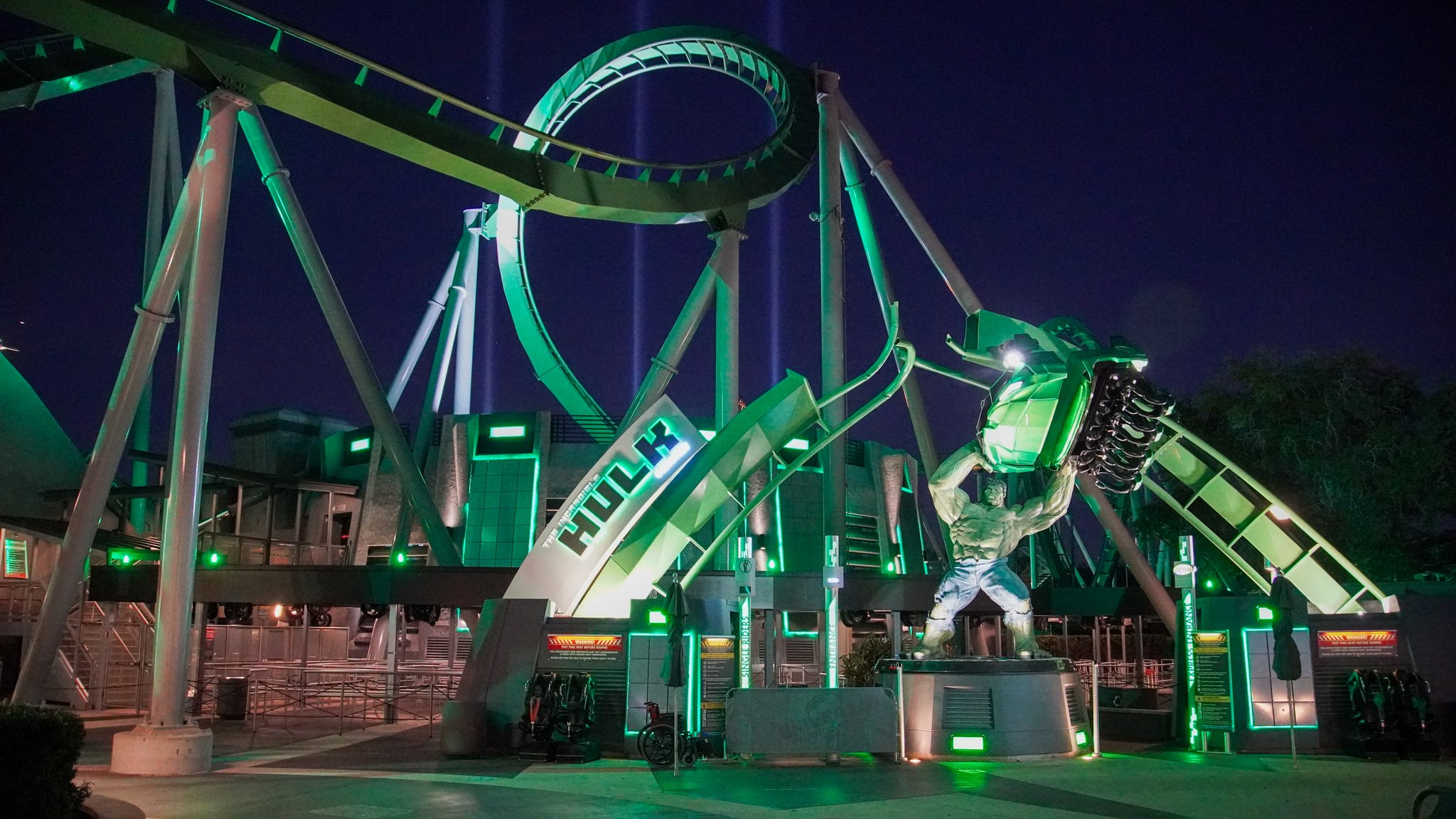 Hulk Roller Coaster Night