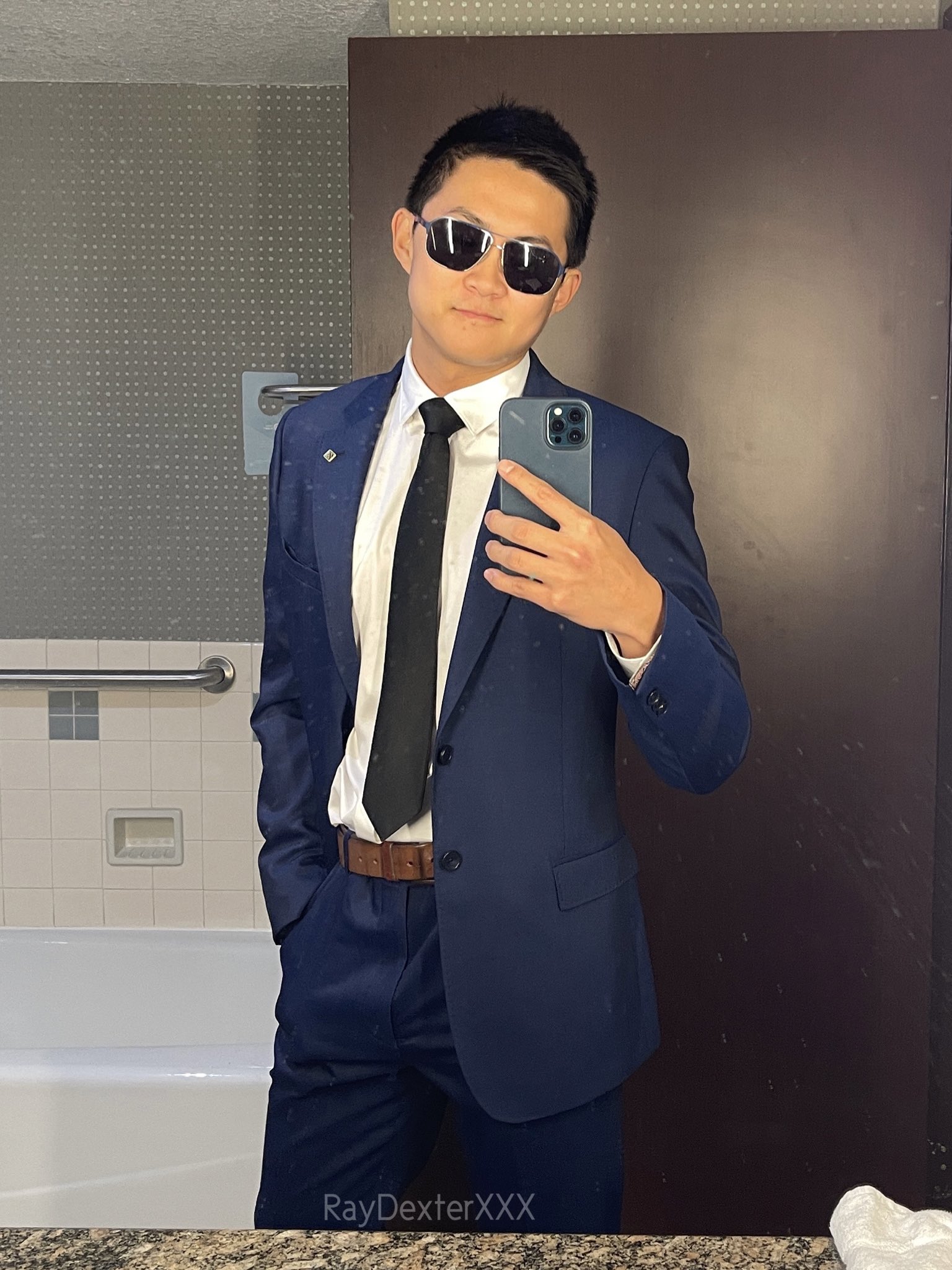 TW Pornstars - 1 pic. Ray Dexter ($4 OF). Twitter. Getchu a man who can ...