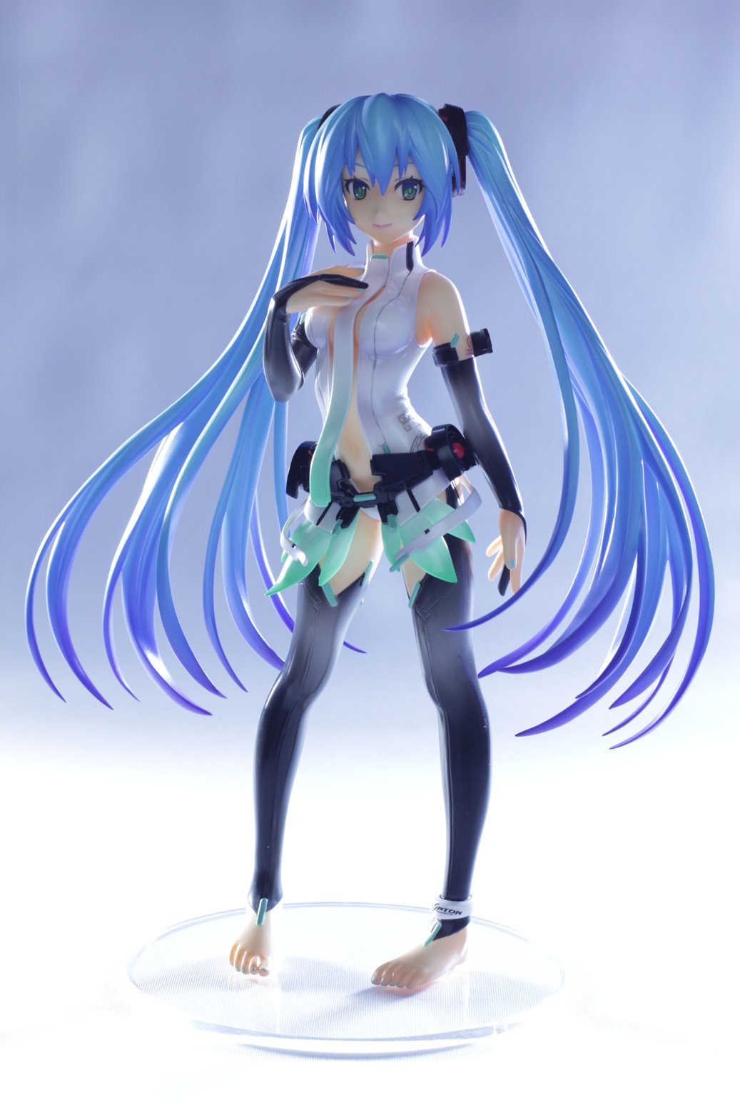 Hatsune Miku Append Figure