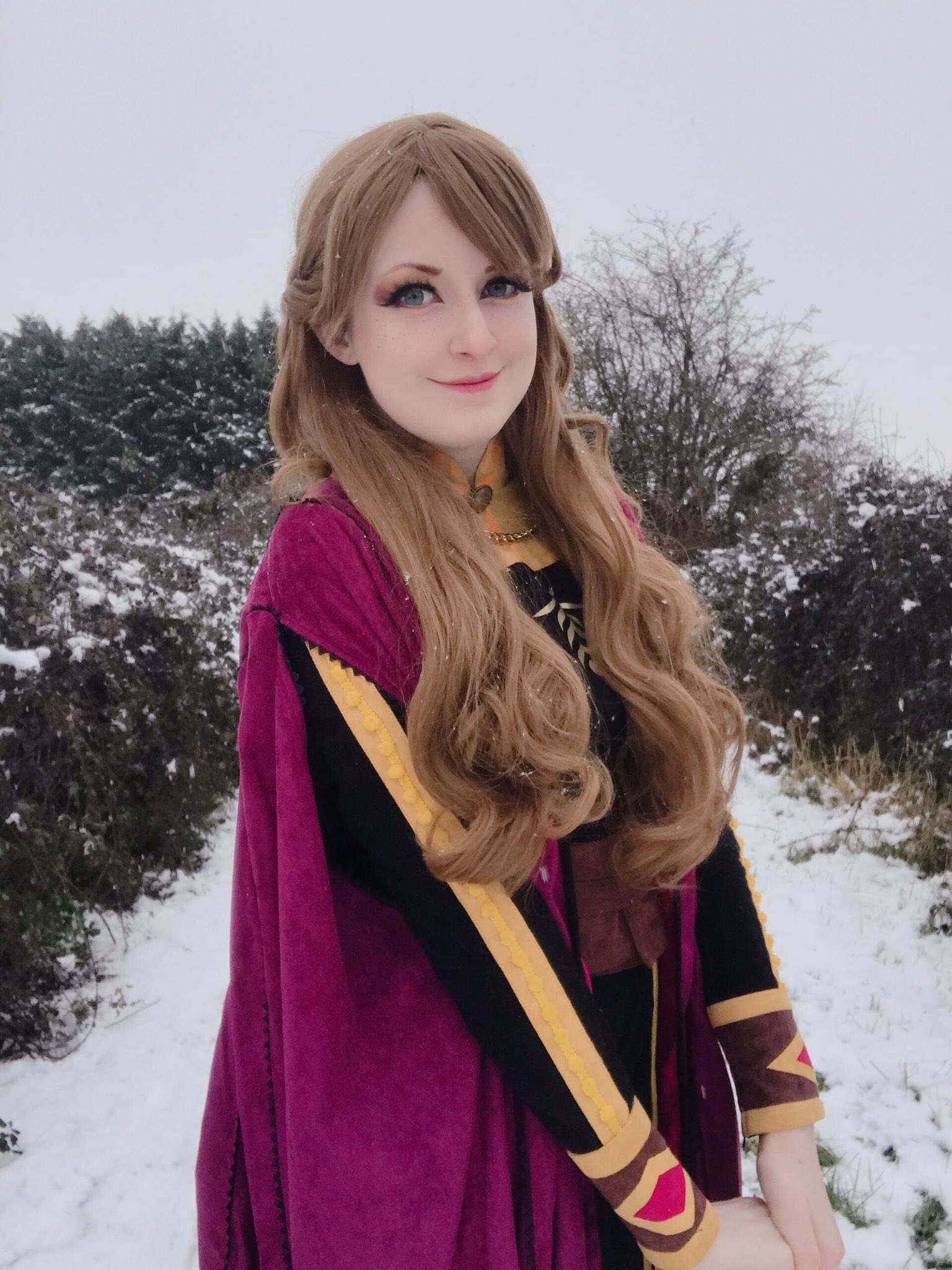 Anna Frozen Cosplay Tutorial