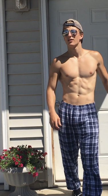 TW Pornstars - Loganwallcb (18+). Pictures and videos from Twitter. Page 10