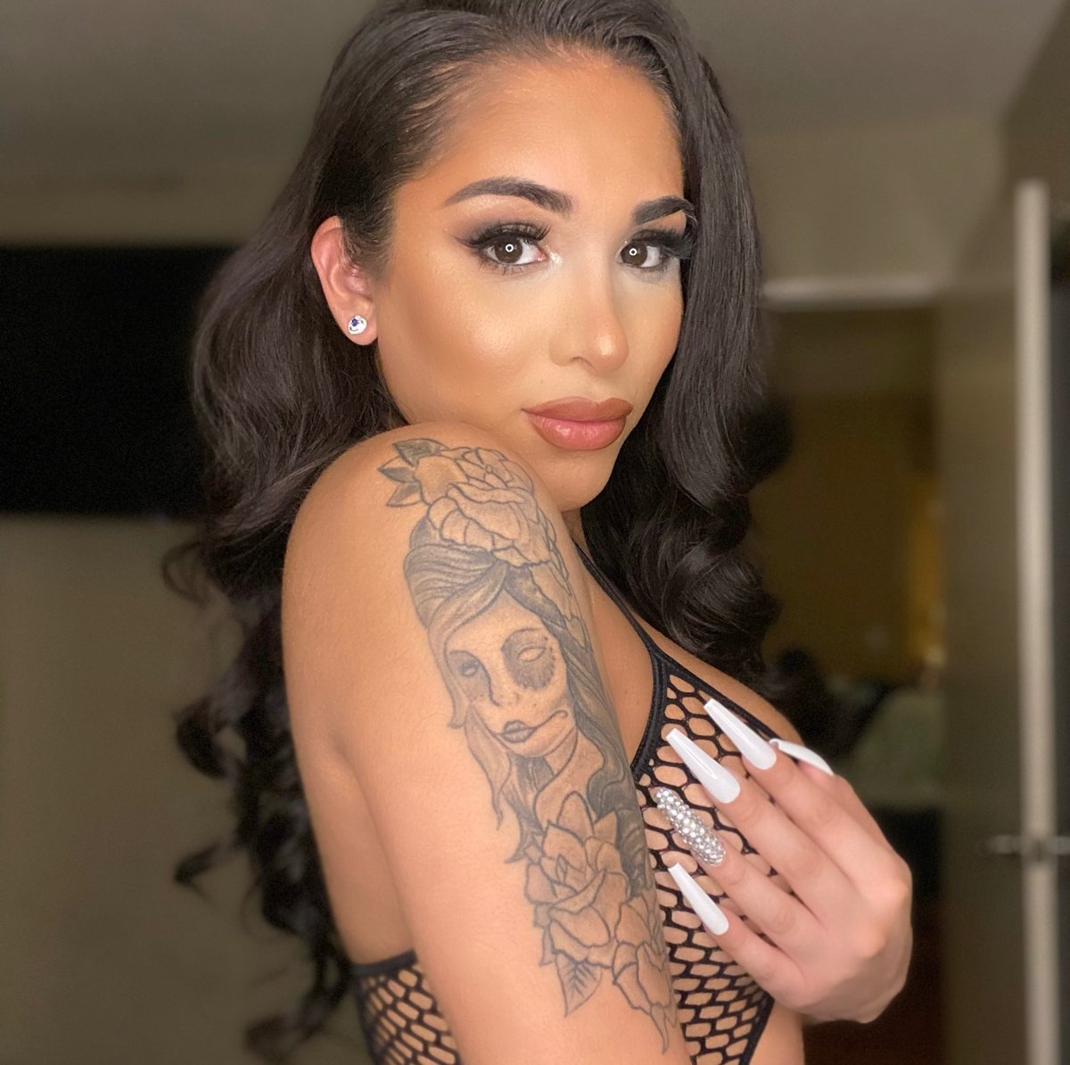 Meow :3 Jane Marie @janemarie_xo