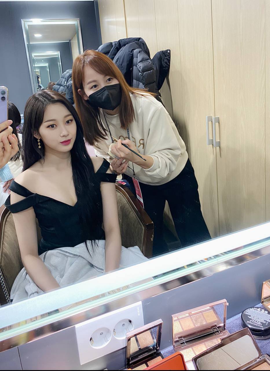 AESPA Argentina🇦🇷 #GIRLS on Twitter: "[📱TW] 210131 Actualización de face820820 la maquilladora ...