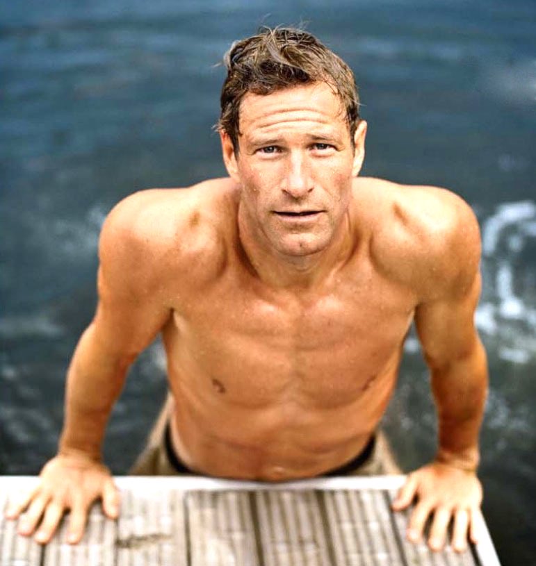 Aaron Eckhart Barefoot