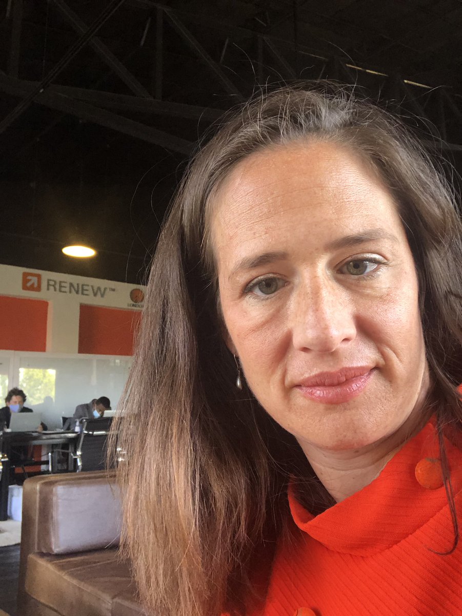 Laura Davis's Instagram, Twitter & Facebook on IDCrawl