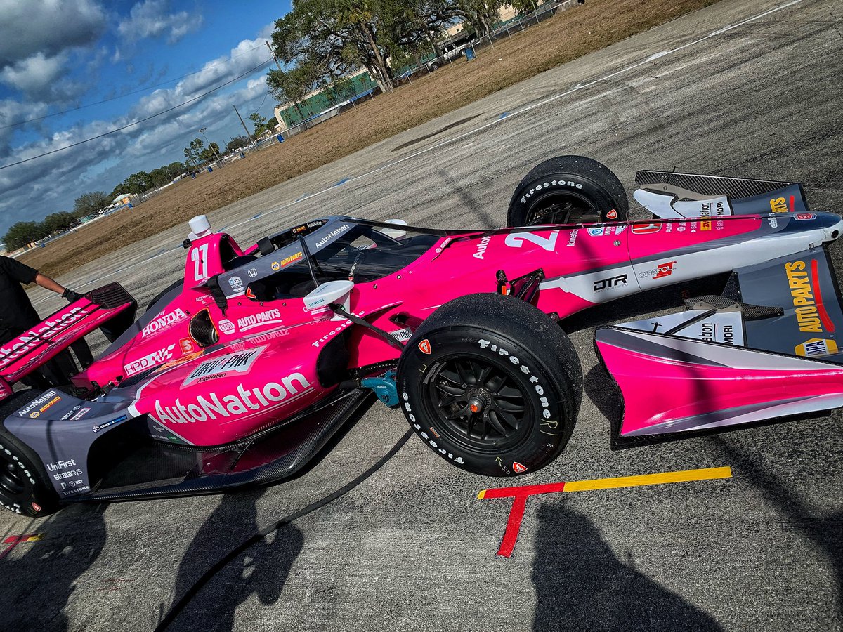 First look at Rossi’s AutoNation pink livery : r/INDYCAR
