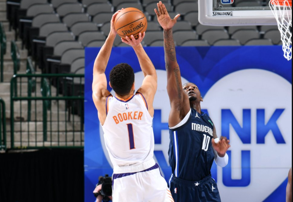 🇵🇷 DEVIN BOOKER VUELVE CON UN «GAME WINNER» PARA TUMBAR A DALLAS ...