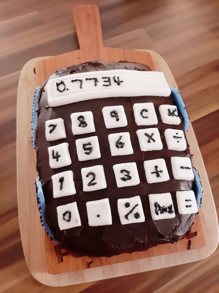 Heckmondwike Grammar School on Twitter: "Here's offline day Maths-themed cake by Zara of 08H2 ...