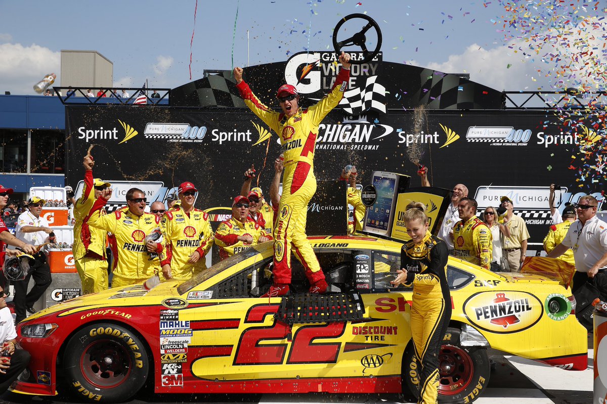 Joey Logano gets first Penske win car as gift from Roger Penske : r/NASCAR
