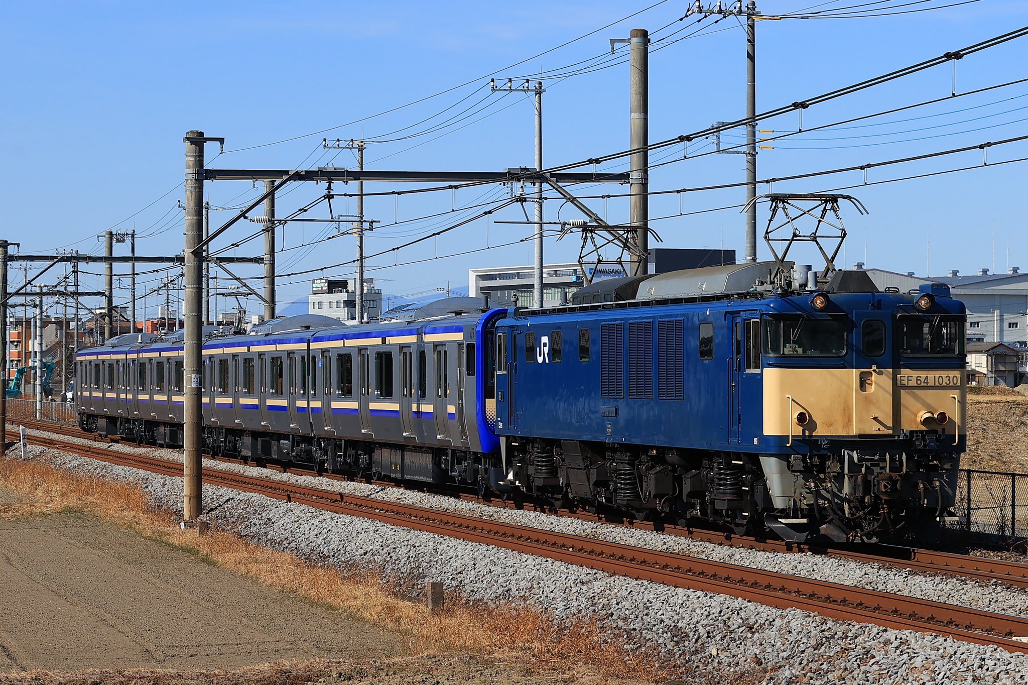 かなりあさん家のレールガンくん on Twitter: "2/5 配9728 EF64-1030+E235系J7編成 ①渋川〜八木原 ②行田〜吹上 https://t.co ...