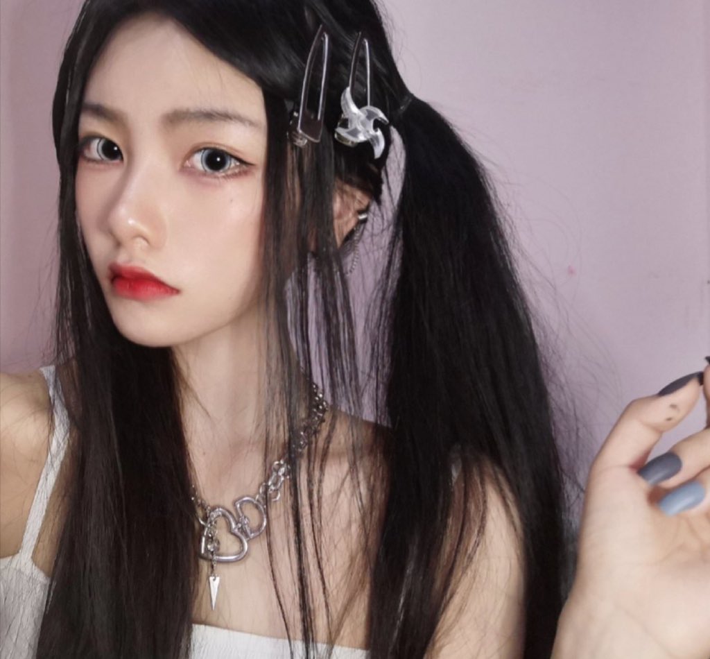 豆豆不吃肉 On Twitter 想我就直说 何必把自己弄的满手都是 Ldflxkak90 Twitter
