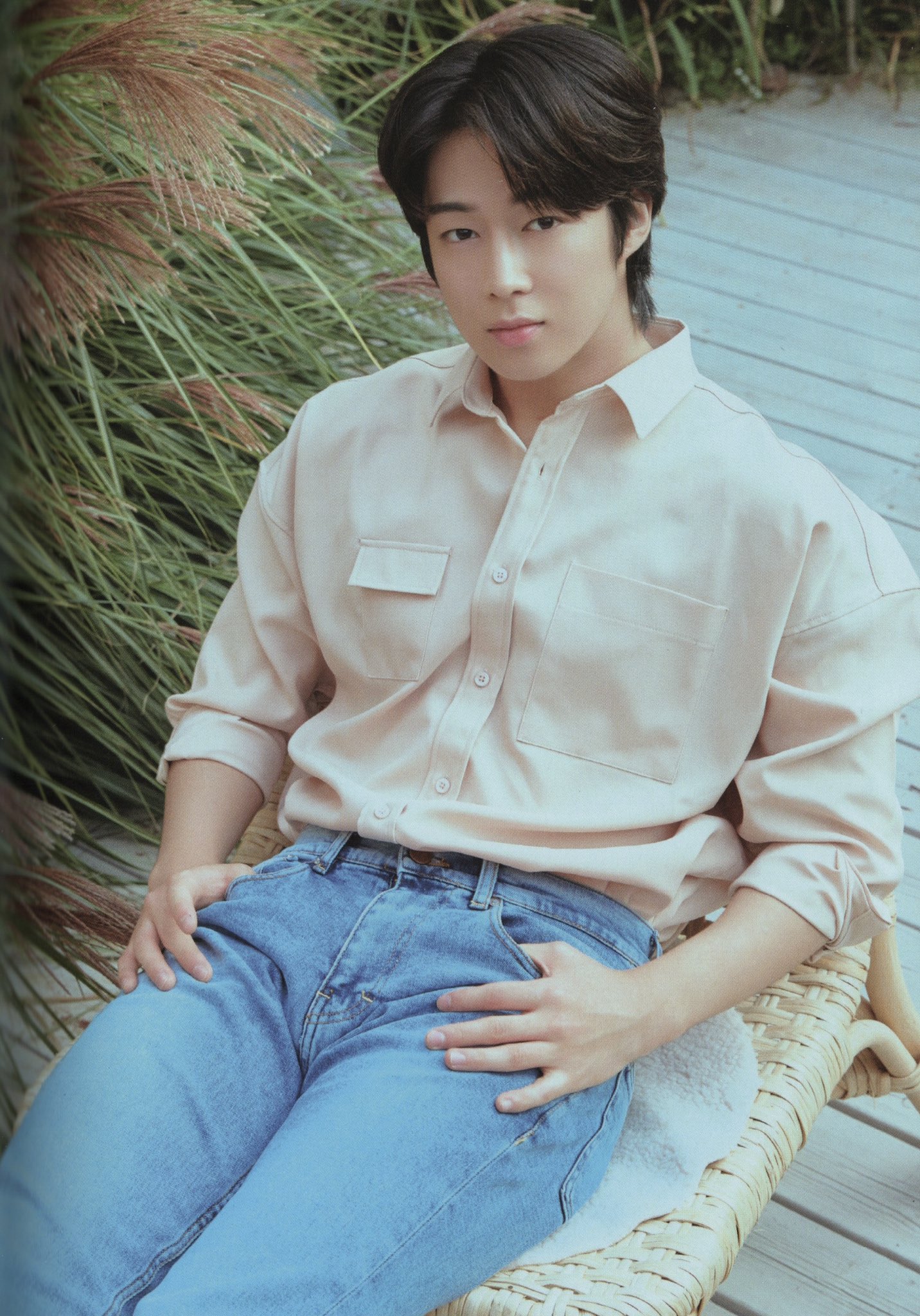 Rain ☁️ on Twitter: "[SCAN] SF9 2020 Seasons Greetings #SF9 #에스에프나인 #로운 #Rowoon #ロウン https://t ...