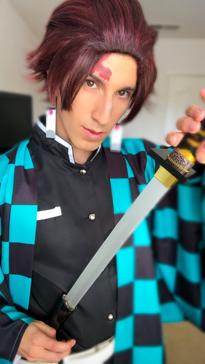 edgyboycosplay (@edgyboycosplay) さんのコスプレ作品まとめ (13 件) - Twoucan