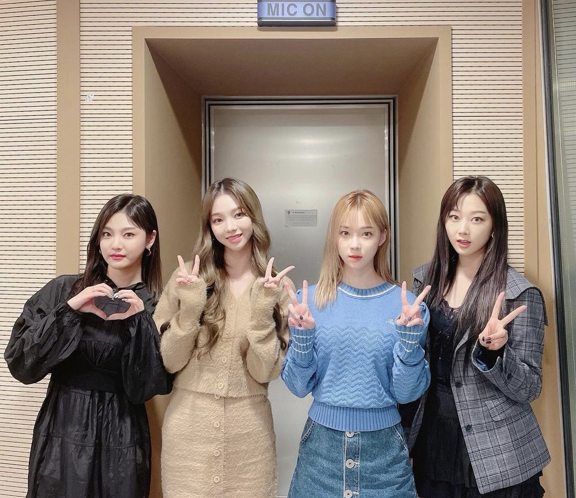 aespa pics on Twitter: "aespa on Park Sohyun's Love Game Radio! #aespa #æspa #에스파 @aespa ...