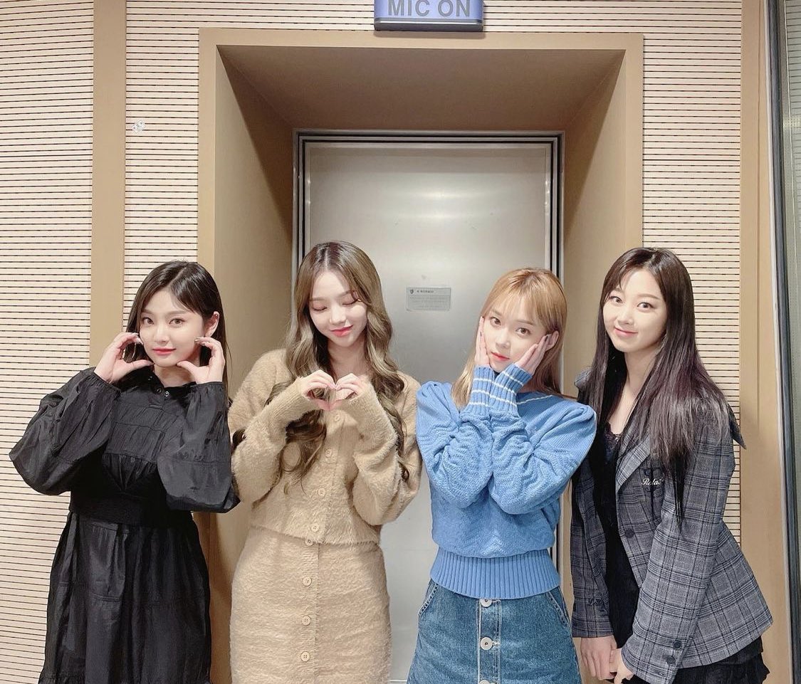 aespa pics on Twitter: "aespa on Park Sohyun's Love Game Radio! #aespa #æspa #에스파 @aespa ...