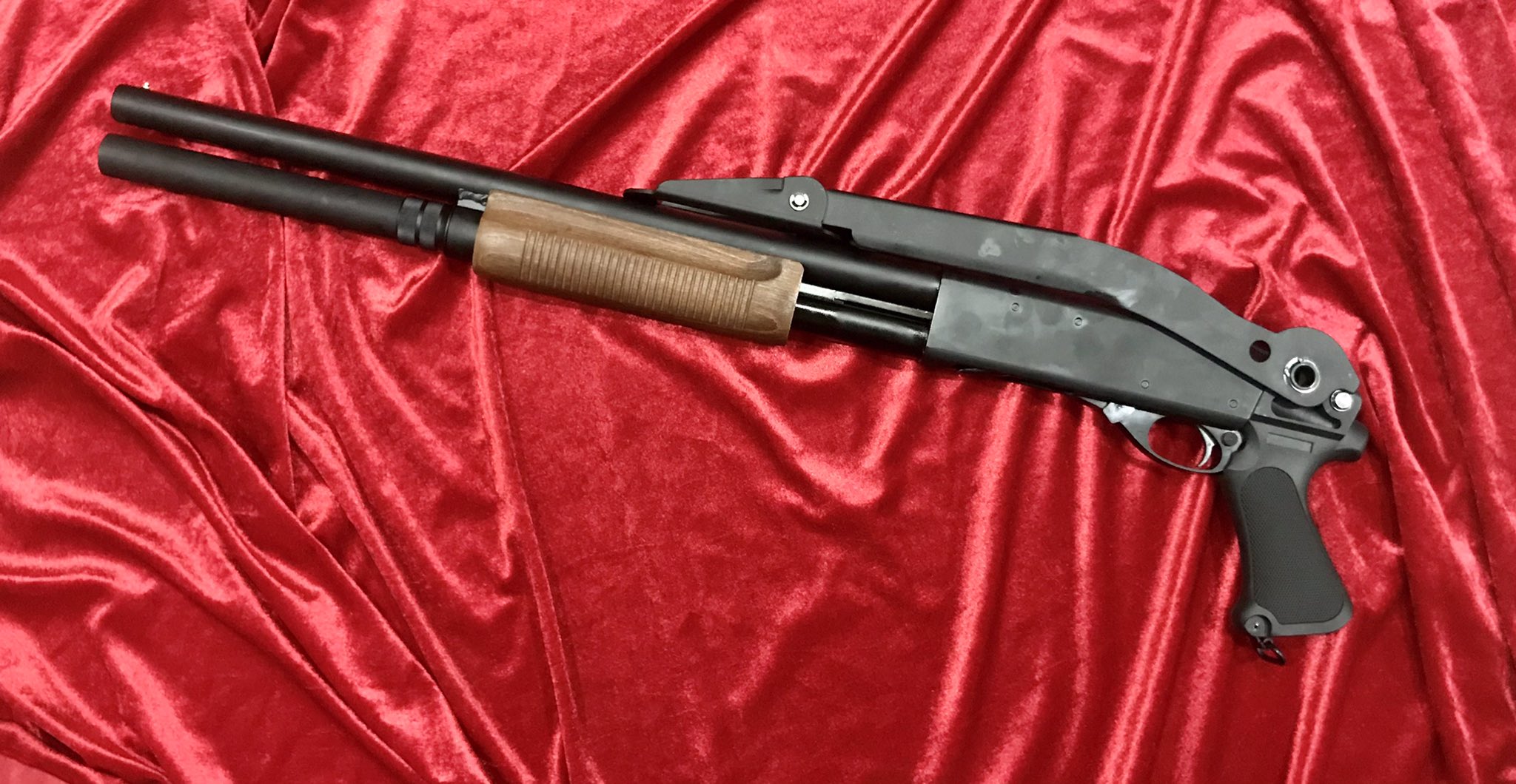 Terminator 2 Sarah Connor Shotgun