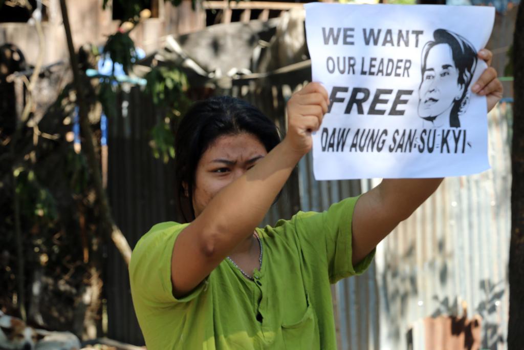 Ye Naing Tun (@amaetharlay) | Twitter