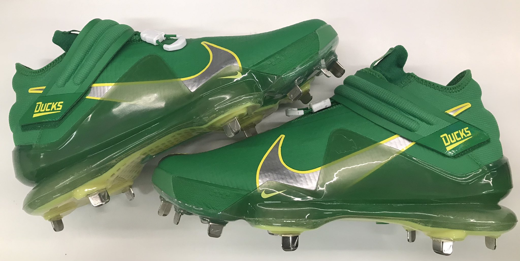 Oregon Ducks Baseball Cleats