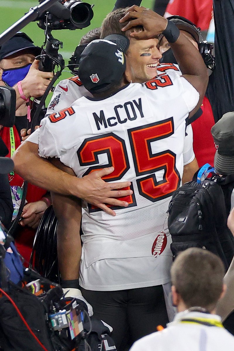 Lesean Mccoy Eagles 2022