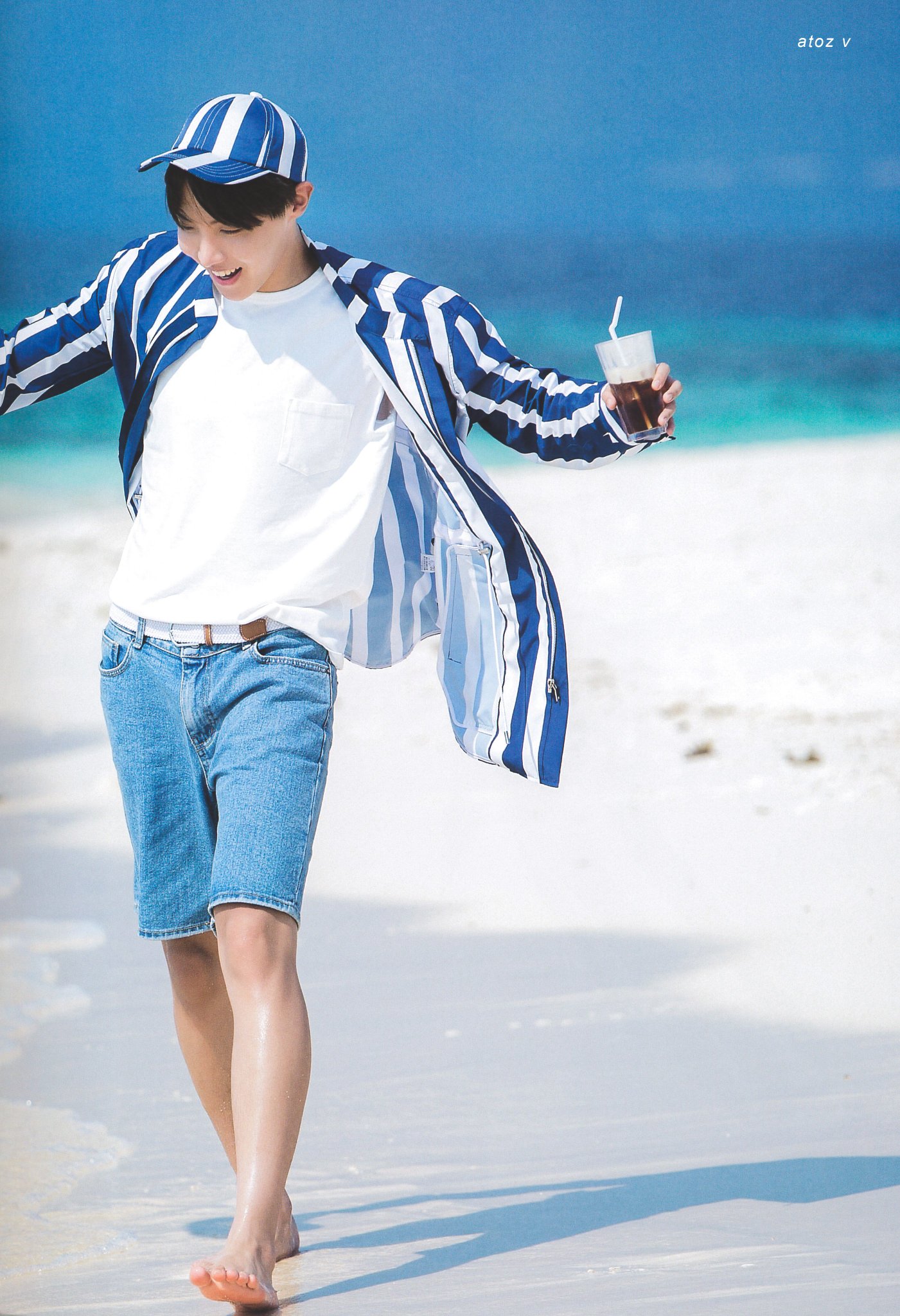 ATOZ V (에이투지뷔) on Twitter: "[scan]2017 summer package #방탄소년단 #BTS @BTS_twt…