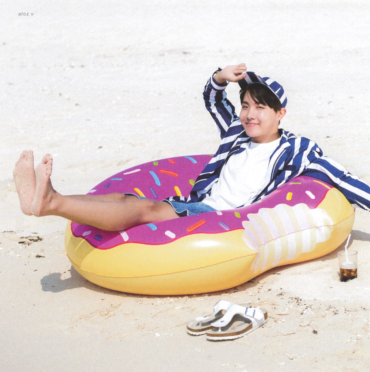 ATOZ V (에이투지뷔) on Twitter: "[scan]2017 summer package #방탄소년단 #BTS @BTS_twt…