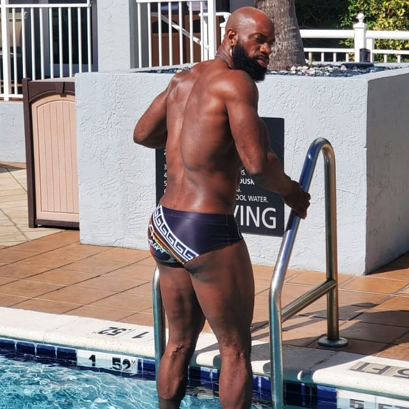 BeardMan (42k) on Twitter: "Show daddy some love