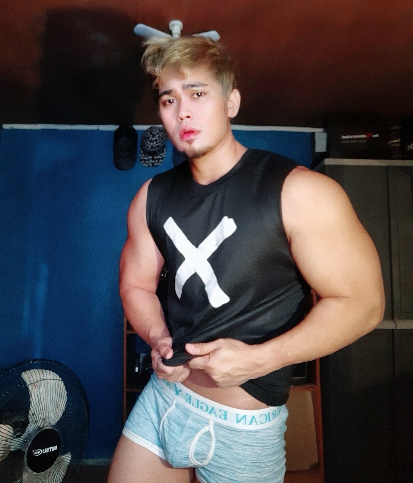 batang daks (@JuanLusuegro) / Twitter