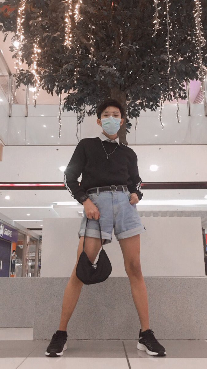 Pipay @pipaykipayy Timeline, The Visualized Twitter (Analytics)