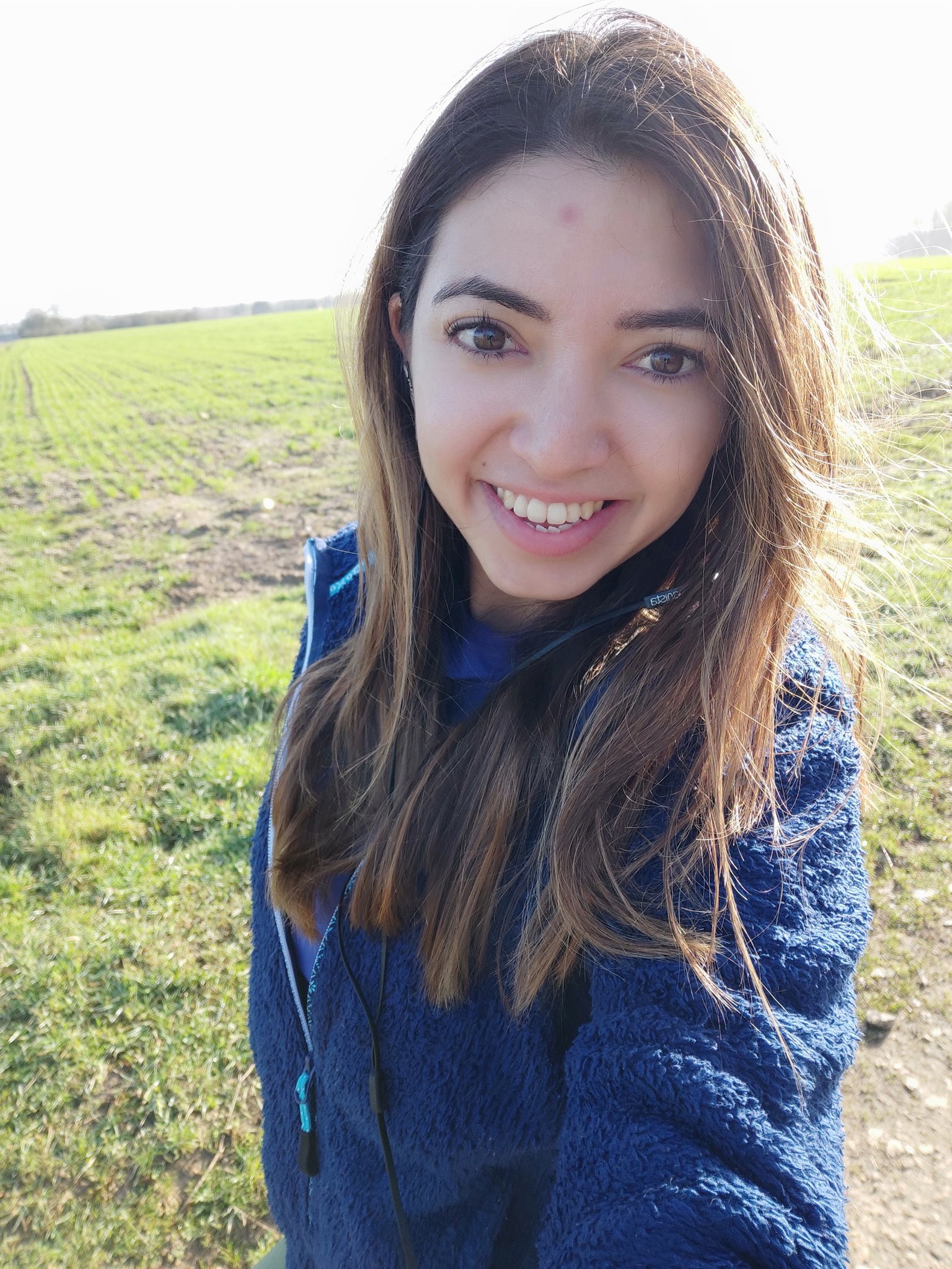 TW Pornstars - Frida Sante. Twitter. Hoy me caí de la cama. Y salí a ...