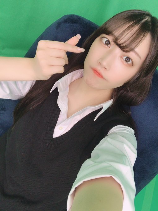 Twoucan - 西井綾音🎮あたた@シルバーなりたい (@atata_dayo)