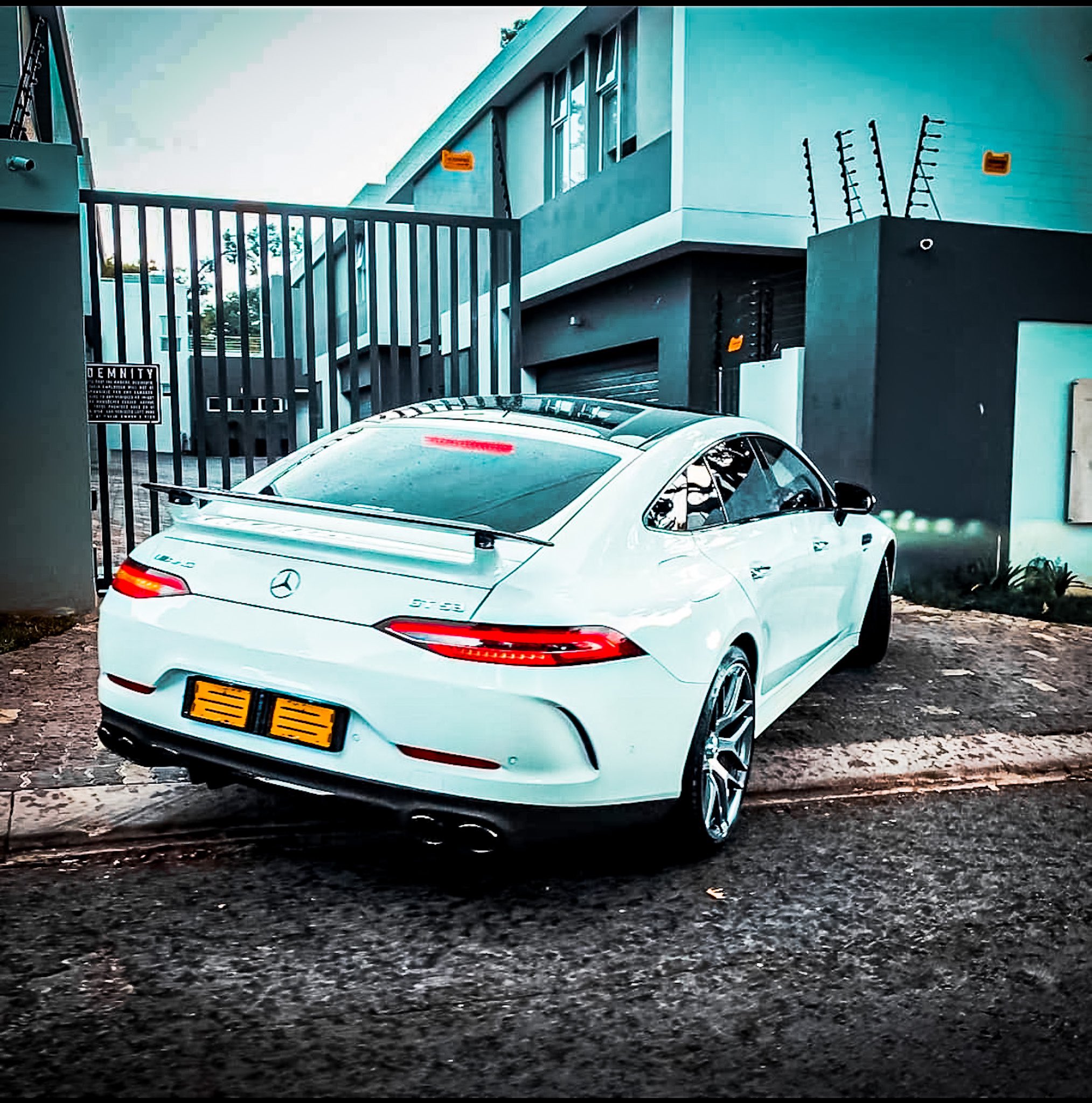 Velile Nhlapo Wedding First Photos From Billionaire Daughter Ivie