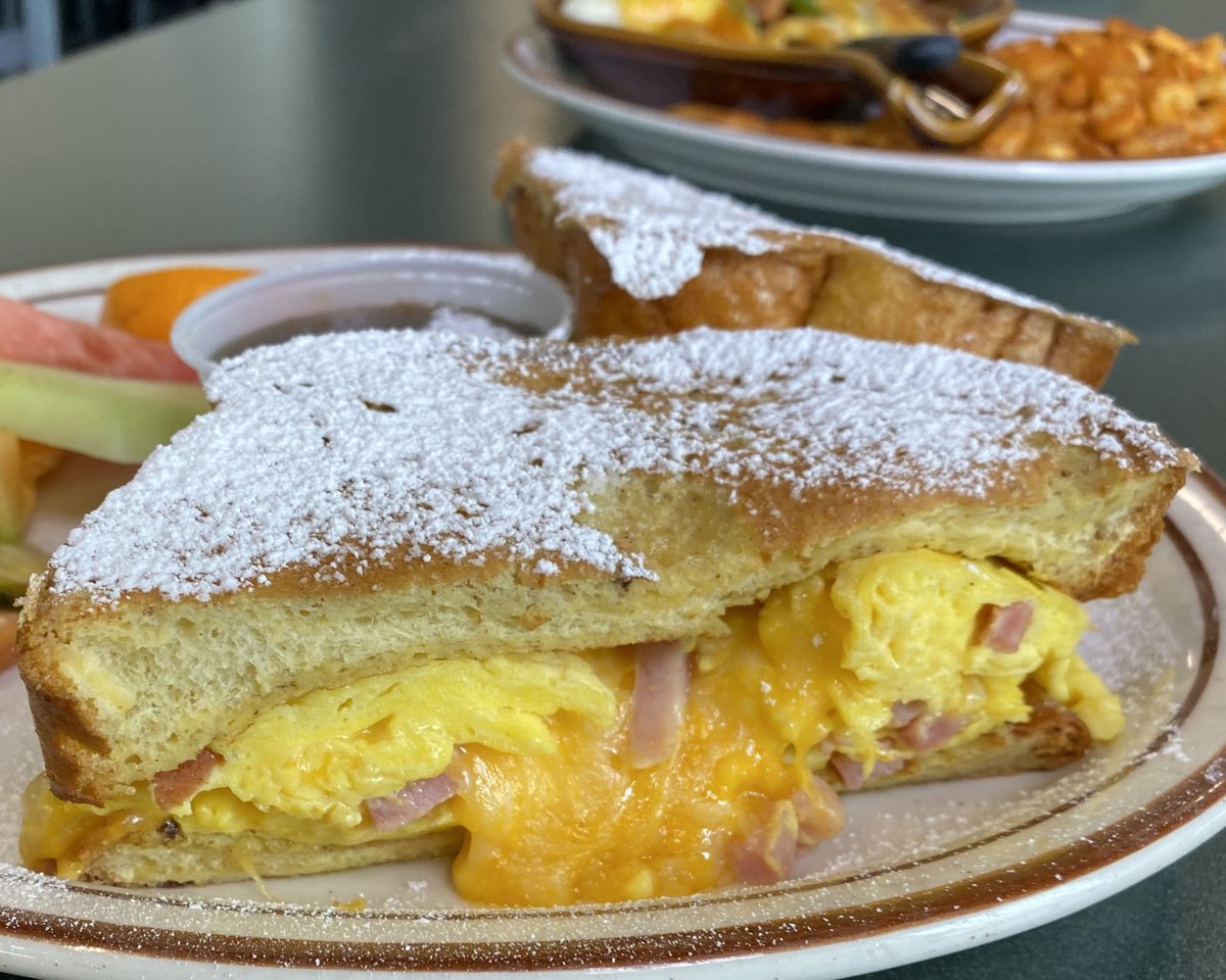 Eggworks and Egg & I Family Restaurants