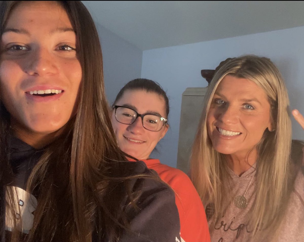 Deborah Reeves's Instagram, Twitter & Facebook on IDCrawl