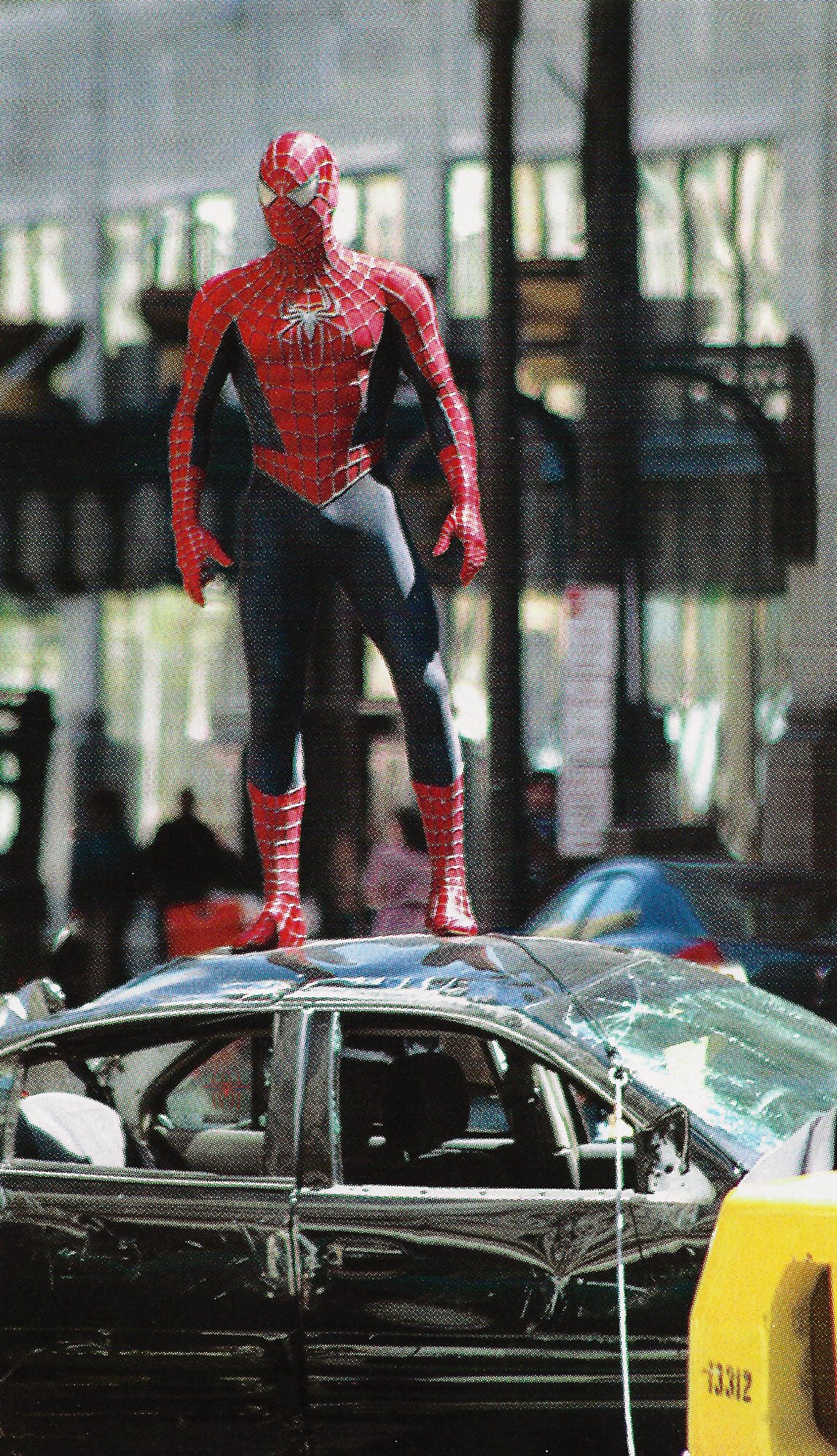 Full look at the new Superman suit in daylight | NeoGAF