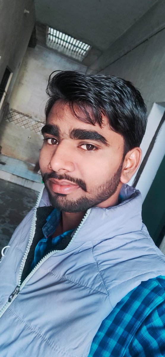 बेरोजगार Abhinav Yadav (@Abhinav51757898) | Twitter