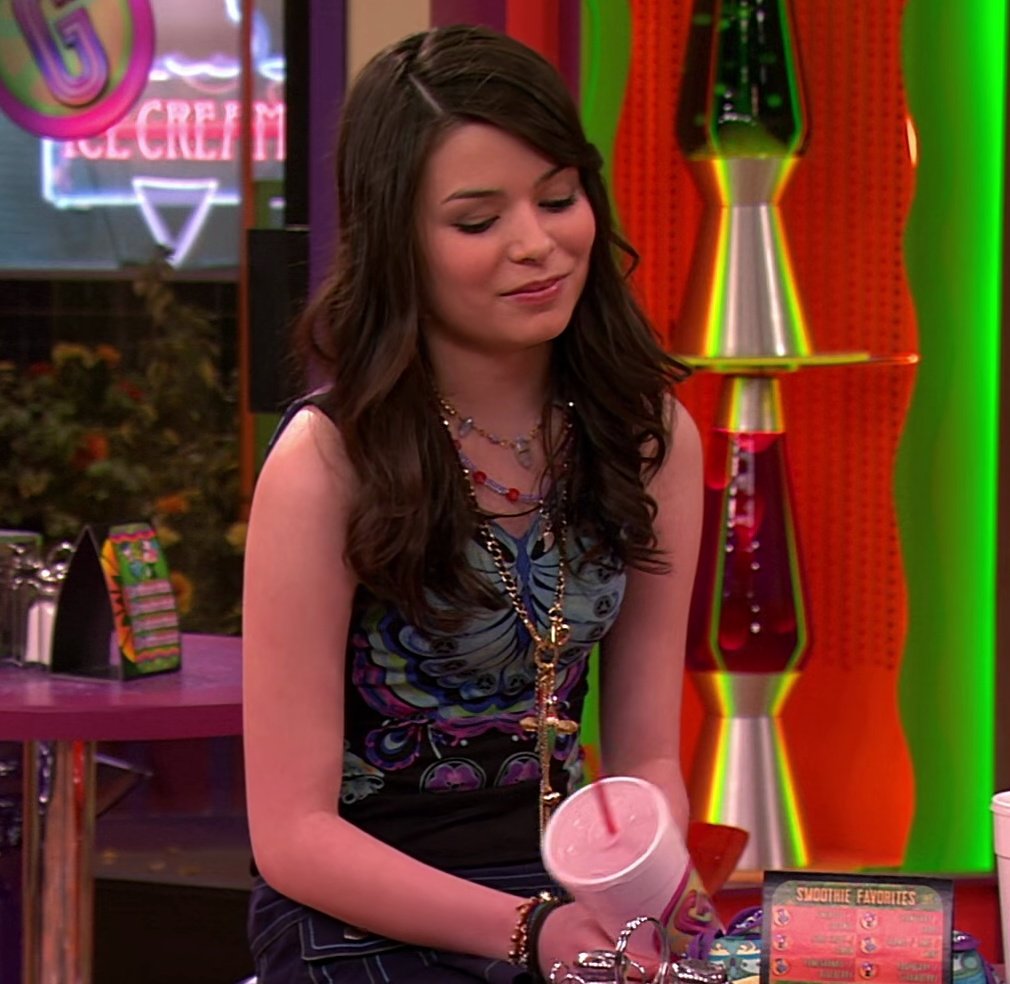 Creddie on Twitter: "If the scene would air, Freddie would never think that she loved him only ...