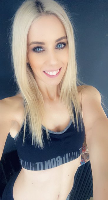 Tw Pornstars Nesty The Most Liked Pictures And Videos From Twitter