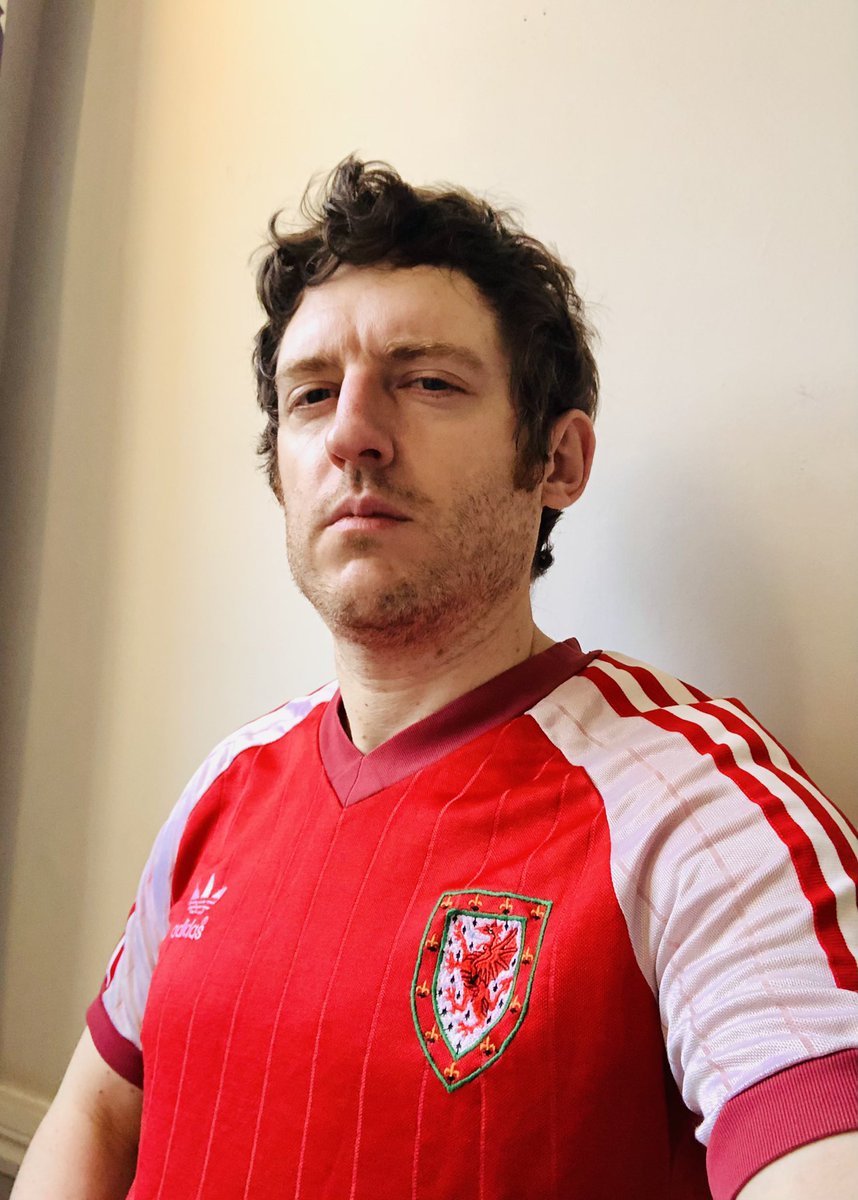 Elis James