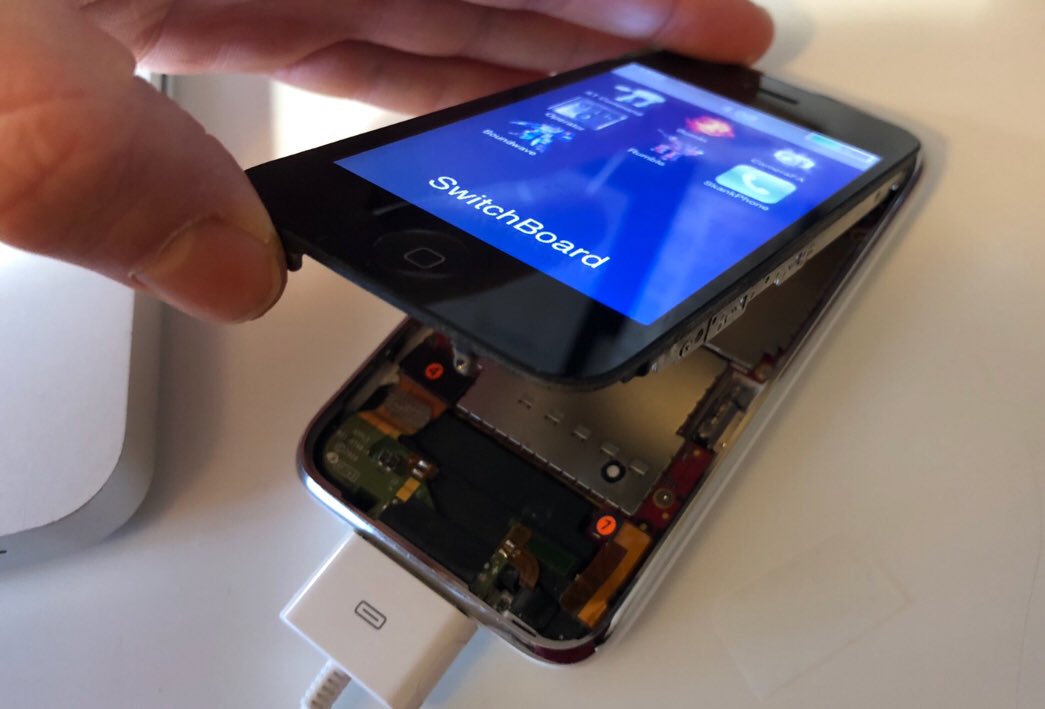 Where On Iphone 3gs Switch